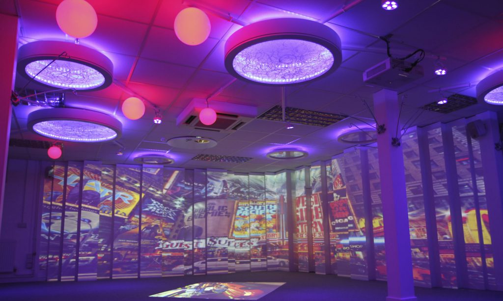 Giant scale wall projection – 4D Immersive